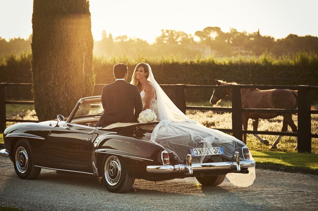 7 Ideas for Fun Wedding Getaway Cars | Wedaways